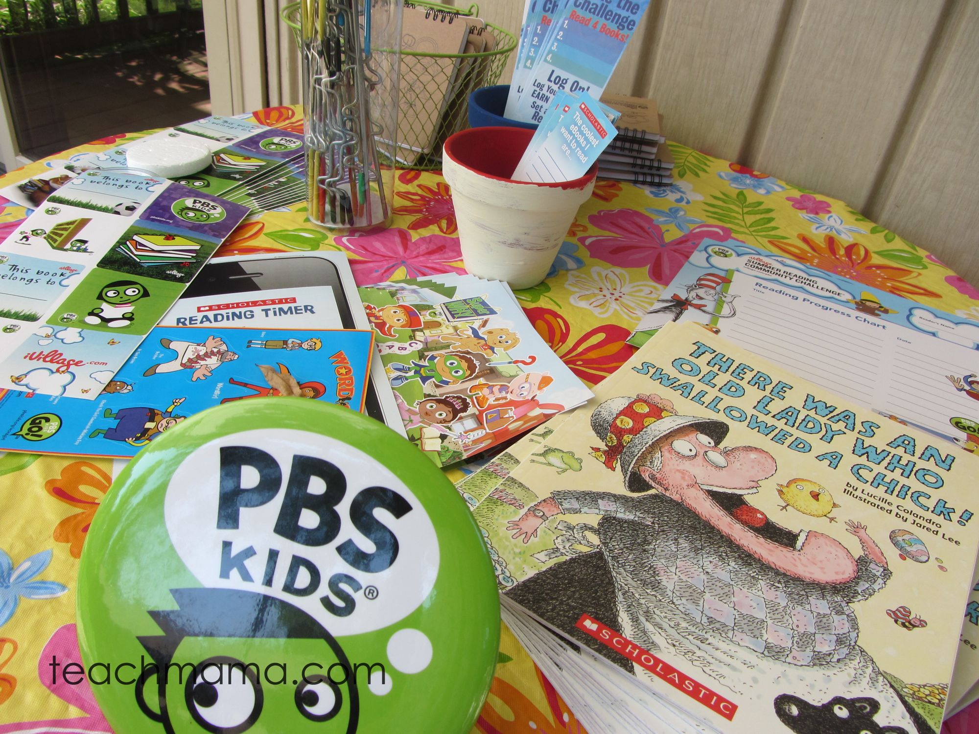 kicking off summer reading: backyard book party - teach mama